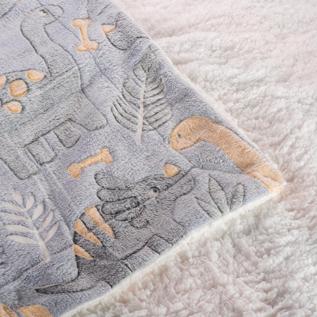 Glowee | Luxurious and Plush Glow in the Dark Blankets